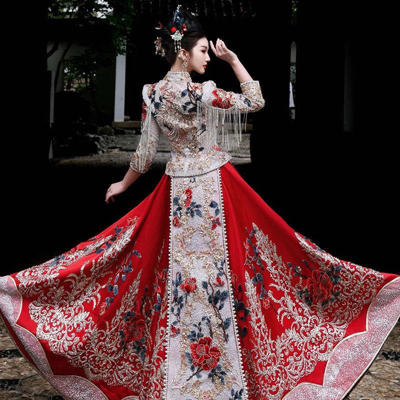 夏季秀禾服2026新款中式婚纱礼服牡丹敬酒服薄款香槟色新娘结婚服