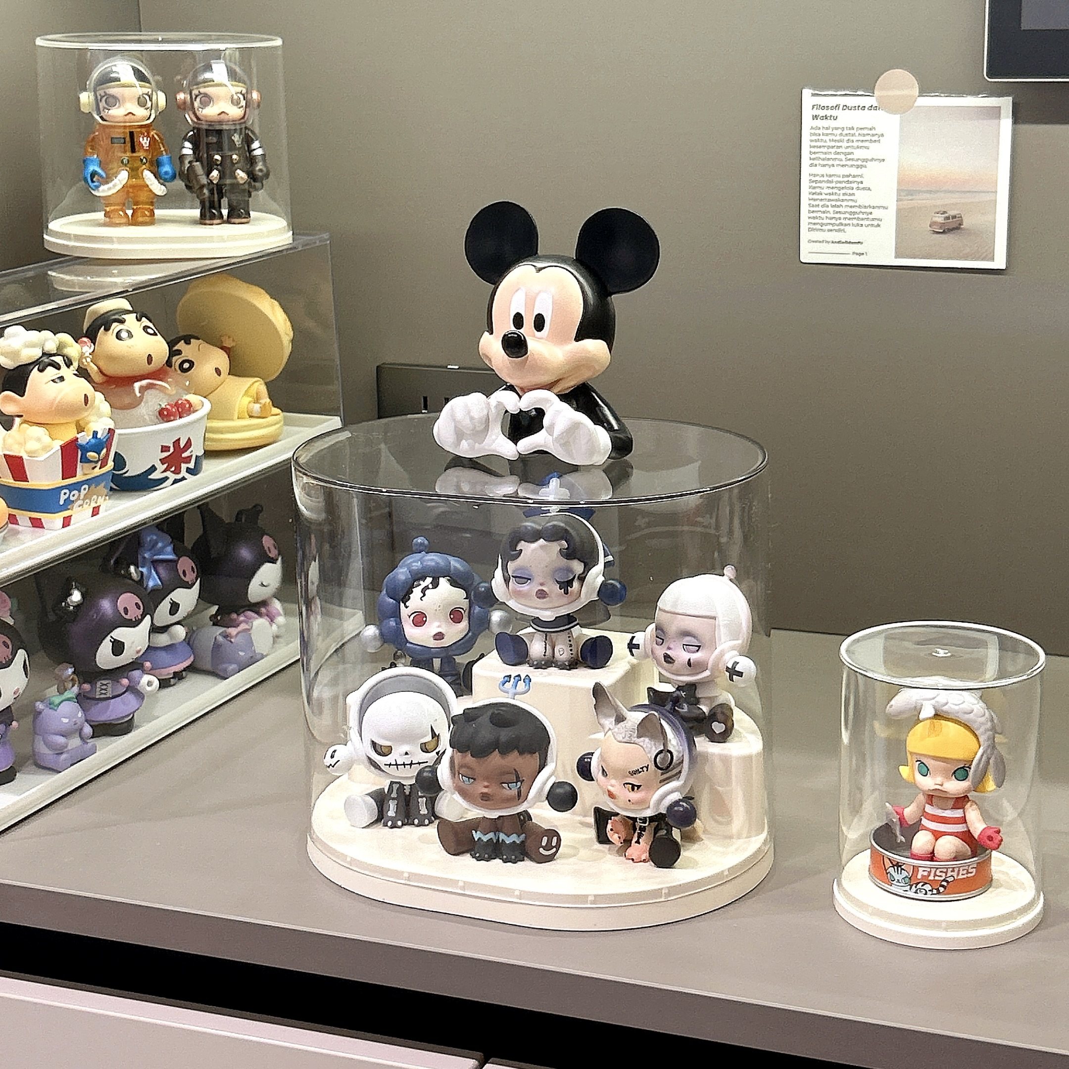 盲盒手办展示柜亚克力展示架popmart摆件立牌防尘玩具盒子收纳盒_虎窝淘