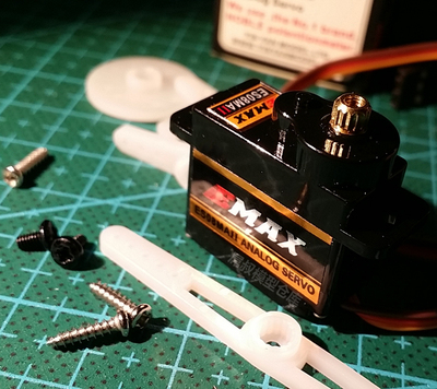 模型伺服器金属固定翼