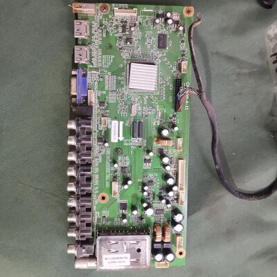 杂牌HD37P360主板CV6M48H-A-11屏LC370WXE