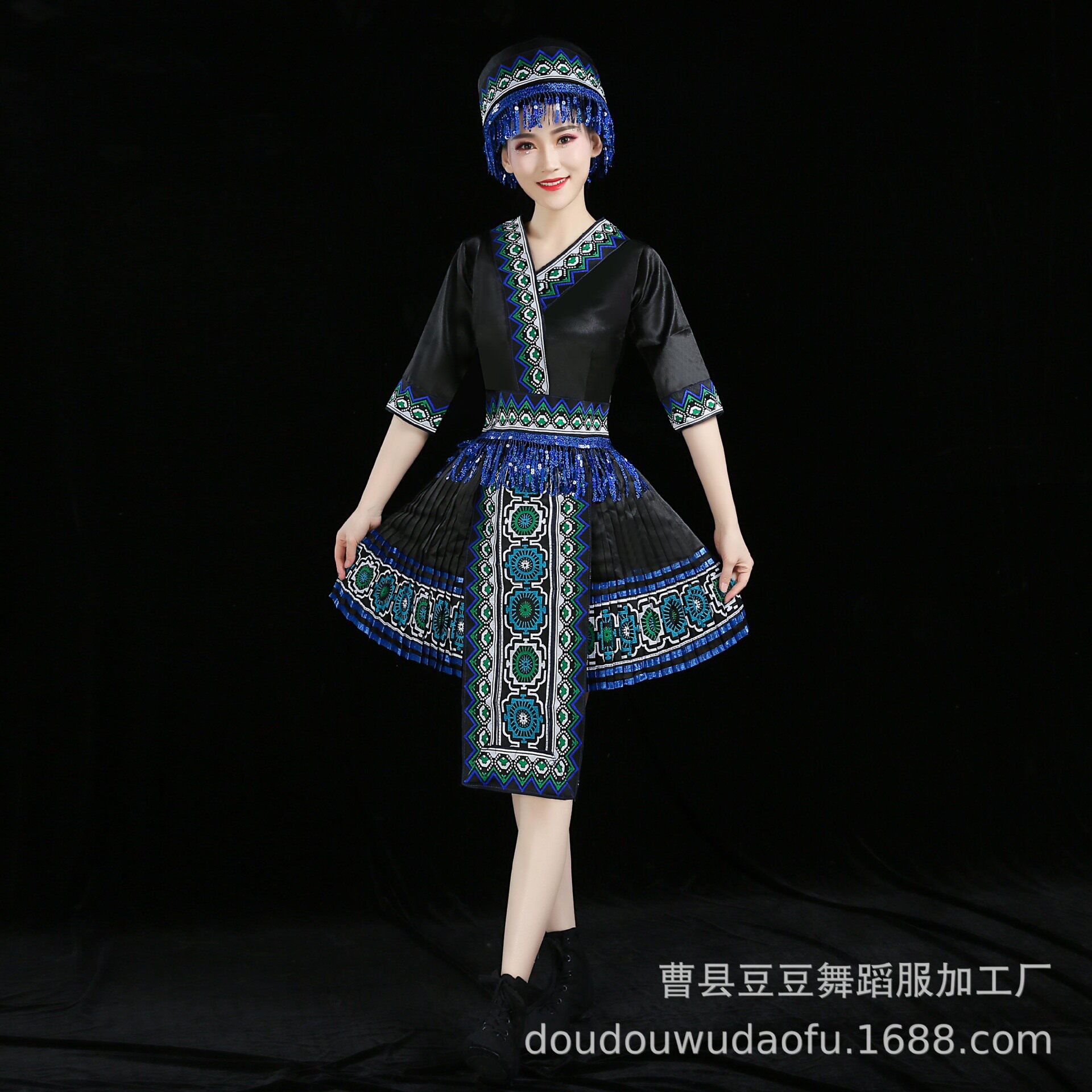 苗族服装女云南贵州侗族少数民族风舞蹈服苗族衣服苗族彝族演出服