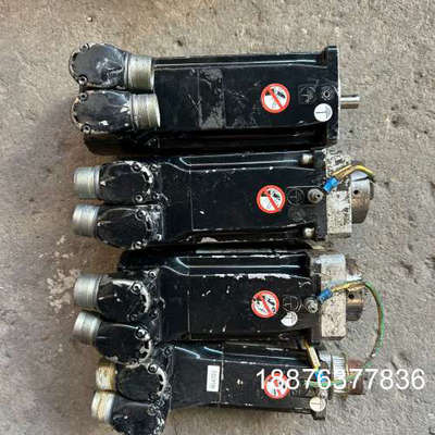 ELAU电机 SH30551P02F2000..1台，SH3