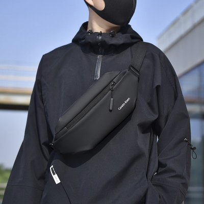 菇八八新款男士小腰包机能胸包