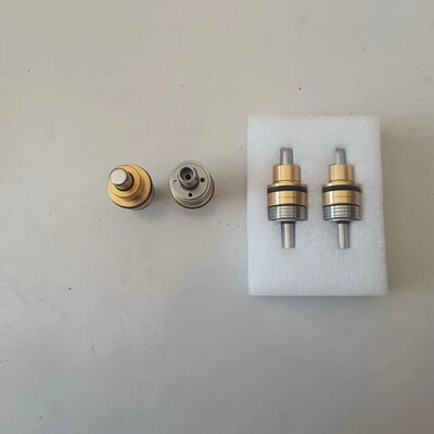 现代305-7-9挖掘机行走子弹头