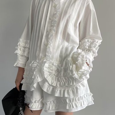 已出货 东大门春季新款小众设计感木耳边衬衫+高腰阔腿短裤两件套