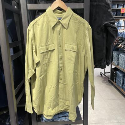 2024年绿色宽松长袖衬衫