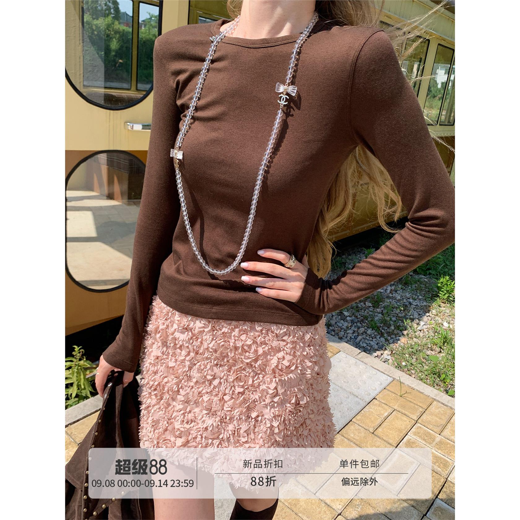半身裙女2025新款设计感气质小众毛毛显腿长短裙子