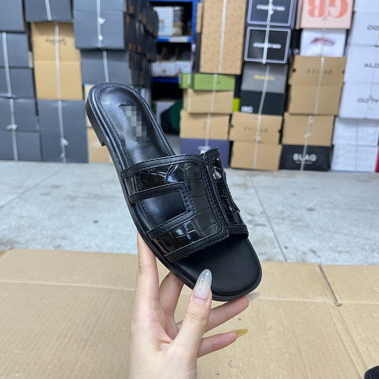 外贸原单女鞋新款时尚shoes方头纯色休闲百搭日常拖鞋沙滩凉鞋
