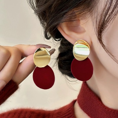 安可拉红撞色圆片丝绒耳环气质百搭独特高级感优雅2025年新款耳饰