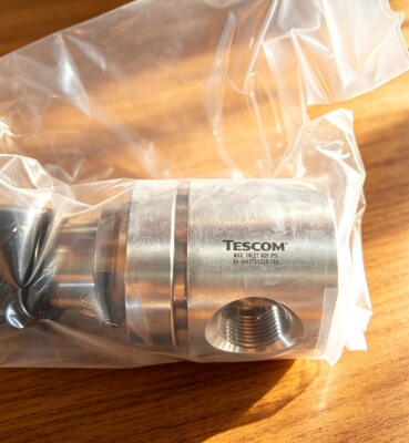 全新TESCOM艾默生64-2646KRT20-303调压阀 议价