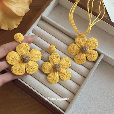 新款拉菲草花朵吊坠耳环项链海边度假风首饰套装设计感小众饰品女