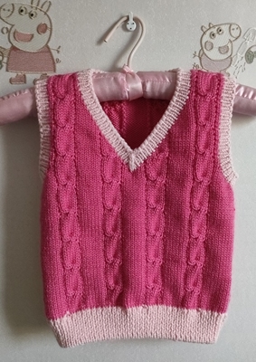 Q7701 /Q8302 儿童手工编织纯羊毛圆领V领背心（现货）