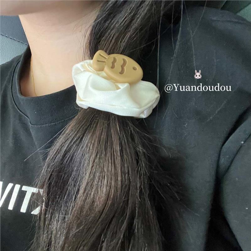 鱼形缎面发圈 奶油色甜美造型 日常少女心 ins 风扎发头饰