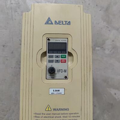 台达5.5kw变频器 VFD055M43A 380v 已