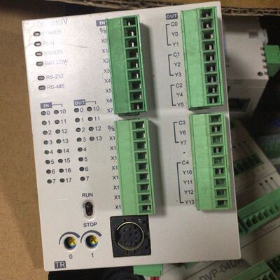 台达PLC+DVP28SV11T2 另有扩展DVP16SP1