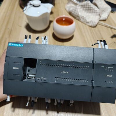 和利时PLC 型号LE5108和LE5320 功能正常 成色