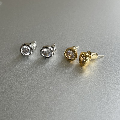 【福利】小闪一下。金银色闪亮透明锆石精致耳钉925银针养耳洞