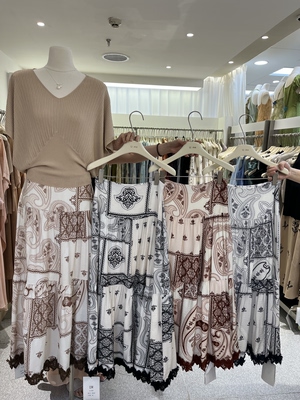 轻奢高级感度假风百搭优雅半身裙2026新款波西米亚风气质减龄长裙