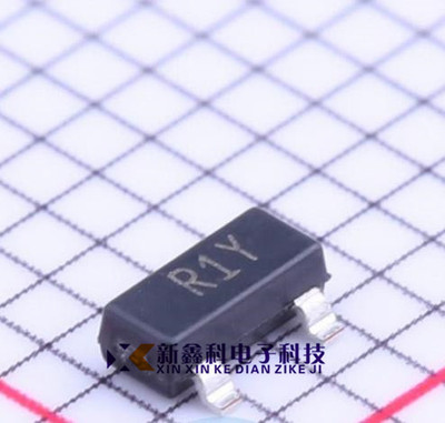 ADR530BRTZ-REEL7 SOT-23 丝印:R1Y 3V电压基准芯片