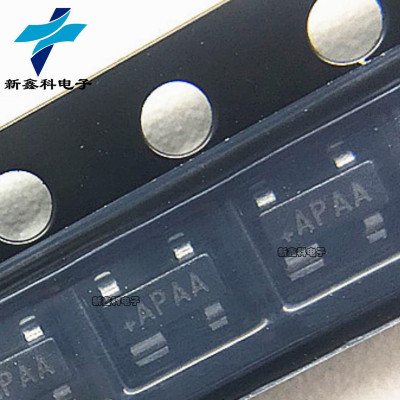 MAX811TEUS MAX811T 丝印APAA SOT143 电压监测器IC 全新现货