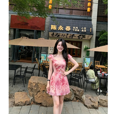 法式甜美粉色碎花收腰A字连衣裙