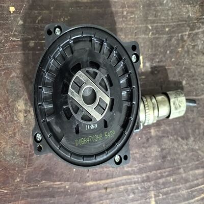 安川五代编码器，UTT1H-B20FK，拆机，实物拍摄，