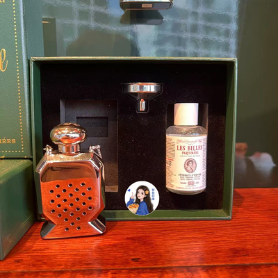 日本专柜 BULY1803新款车载香水衣柜室内香薰悬挂式香氛扩散器