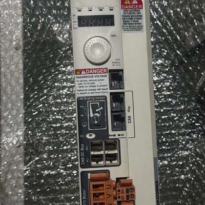 施耐德 LXM32AD30N4 3KW 充新成色 功能包好--议价商品