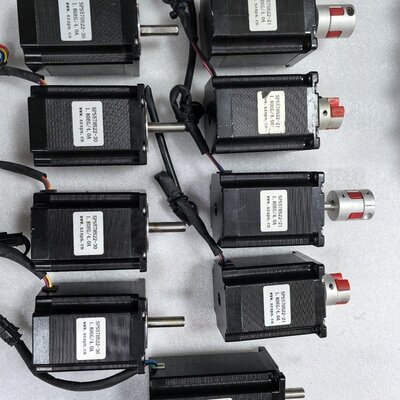 议价，SPS57HS22-30/21步进电机，1.8DEG/4.0，维修