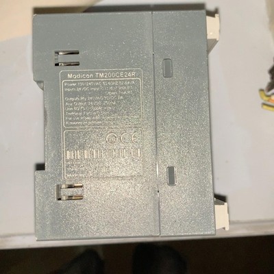 TM200CE24R 施耐德PLC控制器 二手正品 实物拍摄