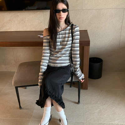 TABLE-26年春款斜肩漏肩上衣长袖T恤J1168