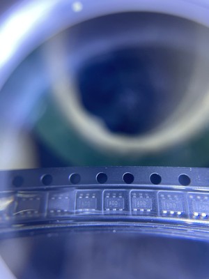 ADS1100A0IDBVR ADS1100A0IDBV AD0芯片现货ADS1100A0IDBVT