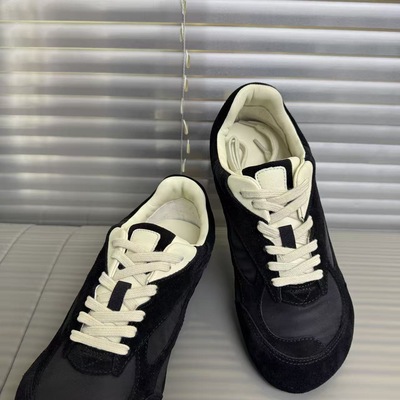 柔软羊猄皮拼透气网布舒适轻巧Orbit Flash运动鞋德训鞋情侣鞋