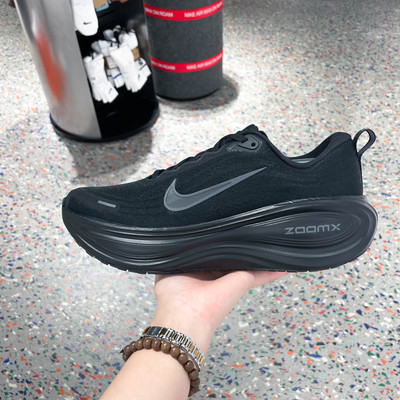 Nike耐克男子2025新款Vomero Plus迈柔运动公路跑步鞋HV8150-003