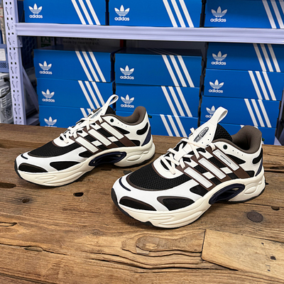 Adidas防滑耐磨休闲透气运动鞋