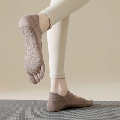 运动袜合辑女短筒精梳棉瑜伽袜健身跳舞硅胶防滑普拉提运动五指袜