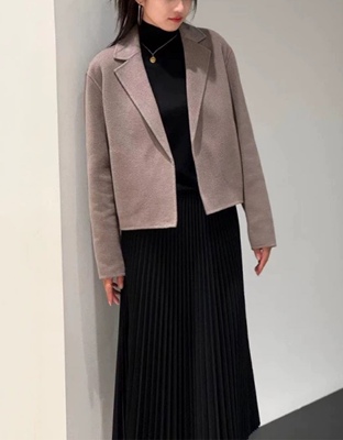 Th秋冬新品女装 羊毛羊绒双面呢翻领短外套宽松无扣上衣O0801402