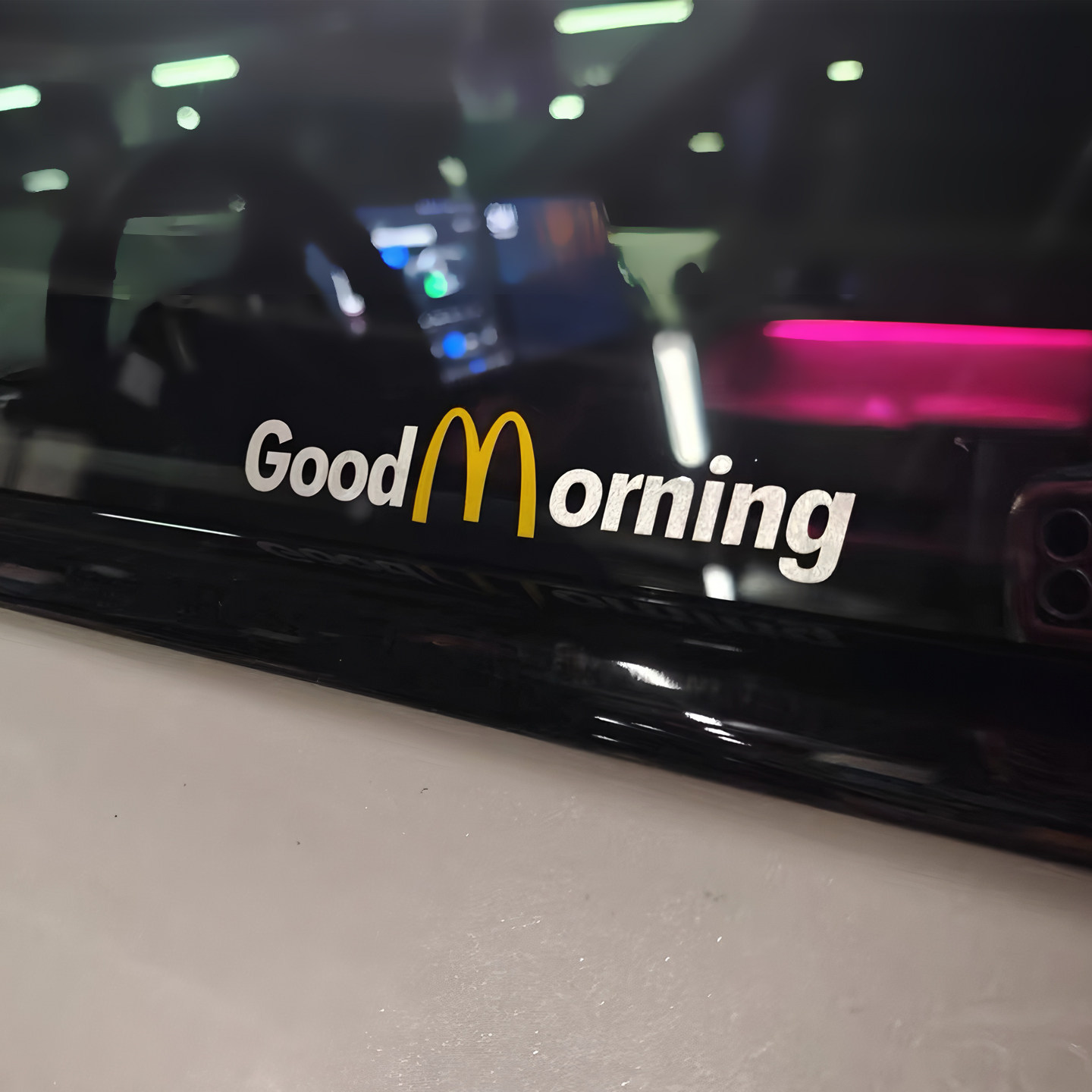 麦当劳Good Morning字母贴纸汽车装饰三角窗玻璃反光电动机车贴