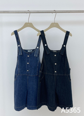 幕茄5365夏季新款女士休闲牛仔背带短裤简约宽松遮肉显瘦