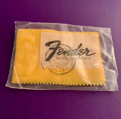 Fender芬达抛光处理抹琴布0400