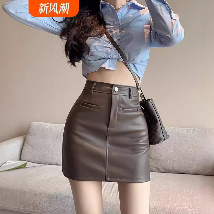 咖色皮裙半身裙女秋冬2025新款小个子防走光显瘦高腰a字包臀短裙