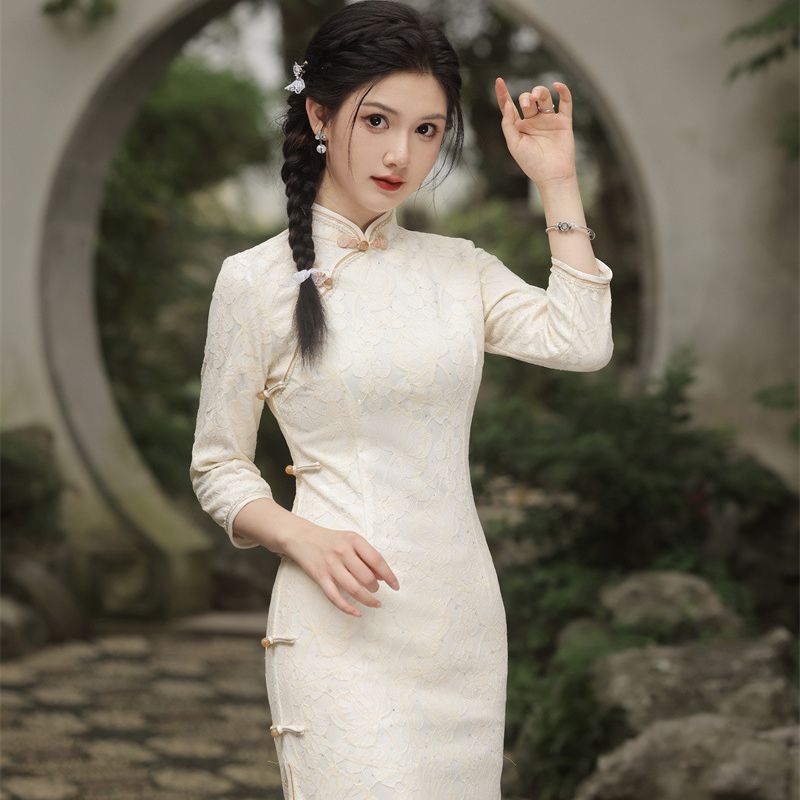 2023秋季新款旗袍复合蕾丝花扣蕾丝花边侧扣中长款旗袍新娘敬酒服
