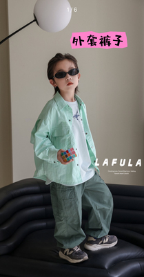 新 啦fu莱 出门 春夏薄外套 防晒外套，偏大 9057
