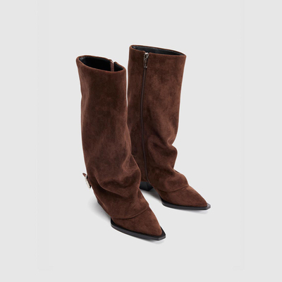 UR国内代购2025冬季女士琥珀复古麂皮扣带长筒尖头靴子UAYS50115