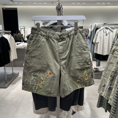 UR国内代购2025秋季男装时尚简约花卉刺绣宽松休闲短裤UML850069