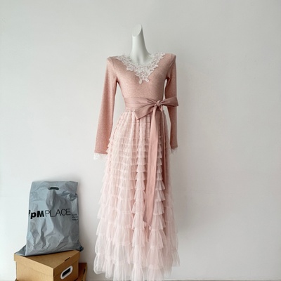 云纱雪芙 V领针织网纱蛋糕裙