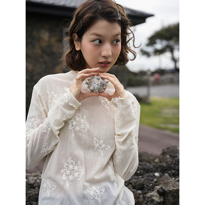 Botanique植物学“冬季雪花”立体花朵肌理半高领打底衫