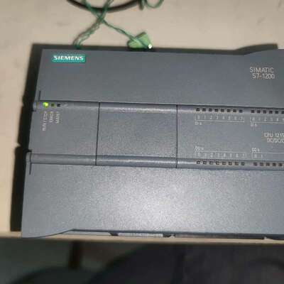 议价1215C ,6ES7 215-1AG40-0xb0可维修