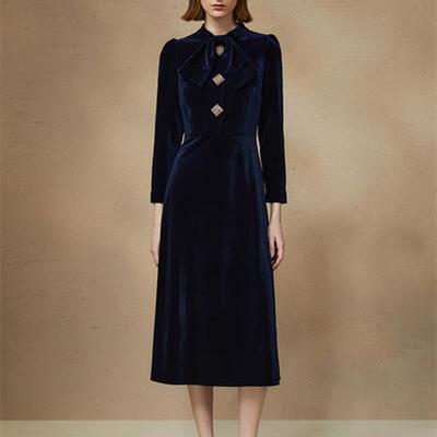 蝴蝶结藏蓝色复古腔调丝绒连衣裙