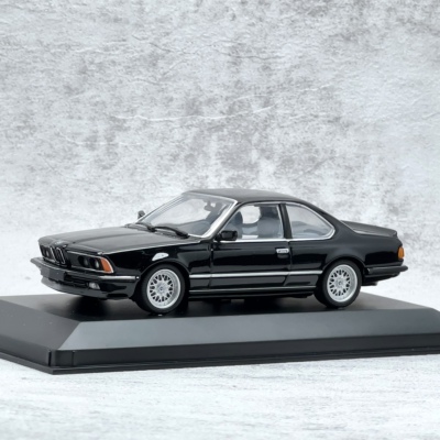 迷你切Minichamps 1/43 宝马635 CSi合金车模